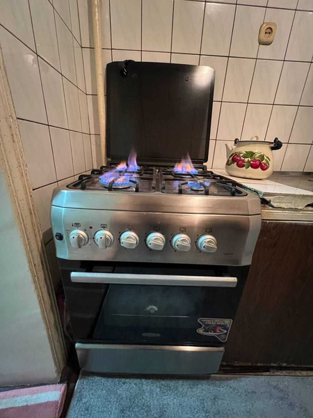 Pavarot ko'chasida kvartira sotiladi!