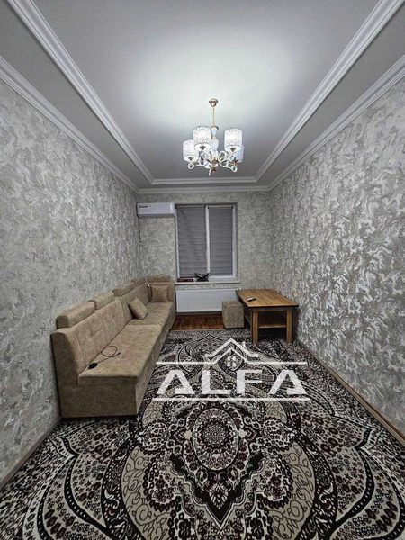 1 xonali 36m² 2-qavat sotiladi.