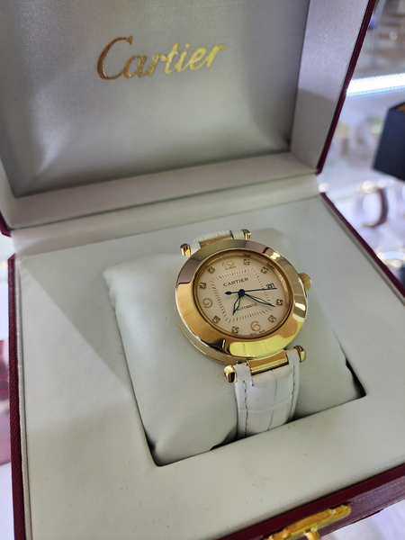 Продаю Золотые часы  Cartier, Новая моделька.
Новая моделька.