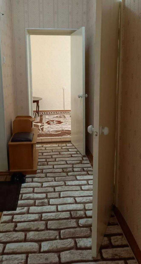 Урда ул.Навои 2(3)-комнатная 2/4 63 м² кирпич высокие потолки чистая