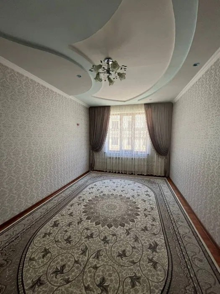 НотоРуставели 4х квартира