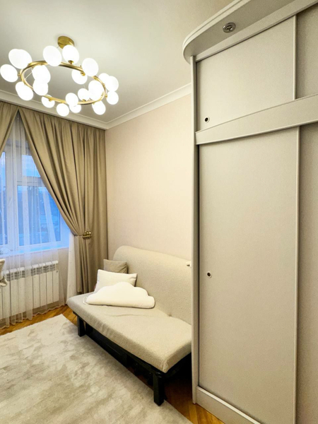 Продается 3/4/5  Садык Азимова ,77 серия, 145 школа