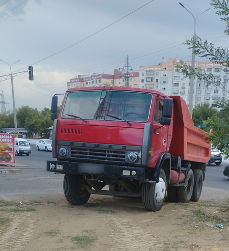 Kamaz Sotiladi 1984-yil Sanjar