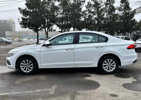 VOLKSWAGEN E-bora muddatli tolovga aksiya narxda qberamiz