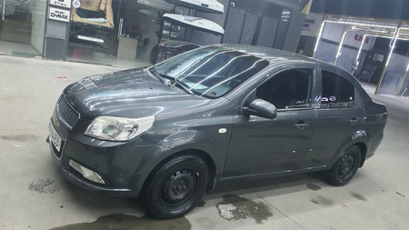 Nexia 3 sotiladi 8100