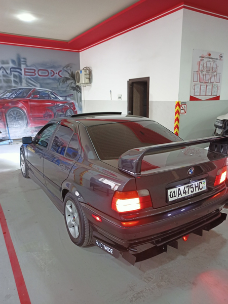 BMW E36 316i 1993 год