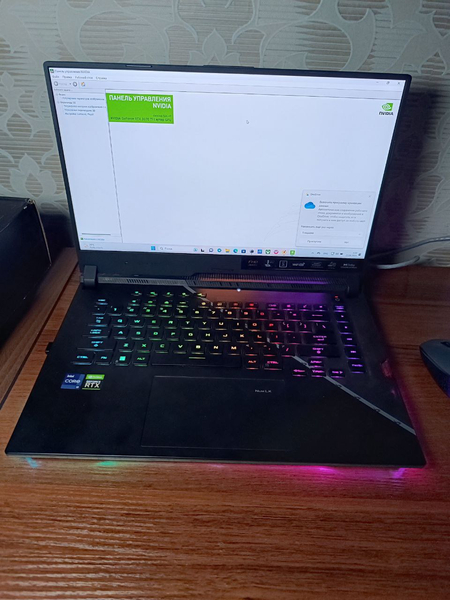 ASUS rog  scar  i9 12900 H 16 RAM, 1T SSD GDDR 6. 3070 Ti 8G 256 bit