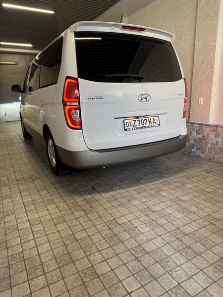 Hyundai Starex H 1 2019