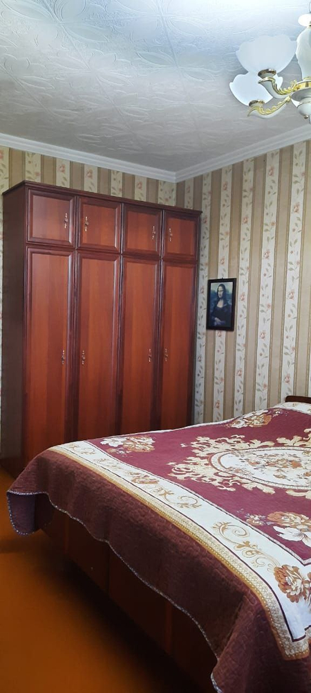 Продаётся 3х комнатная квартира Сергели 8