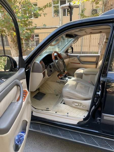 Toyota Land cruiser 100