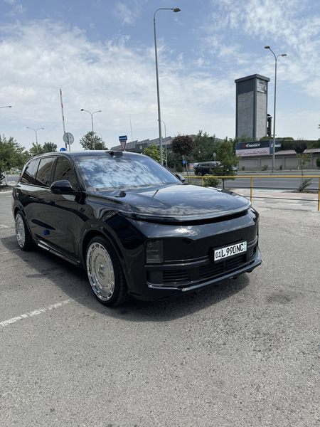 продается диски кованые. подходят на все семейку Lixiang.