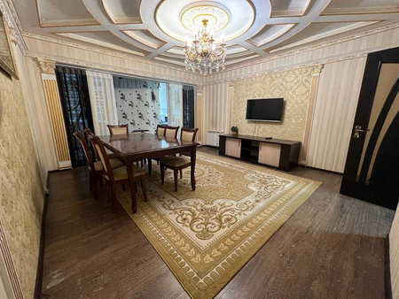 Продается квартира 3/3/4 м. Космонавты интерпол