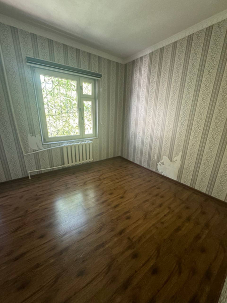Ц-квартал 4/4/5 100кв.м чистая квартира с хорошим ремонтом срочно