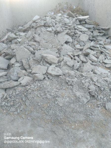 Beton bo'laklari sotiladi
