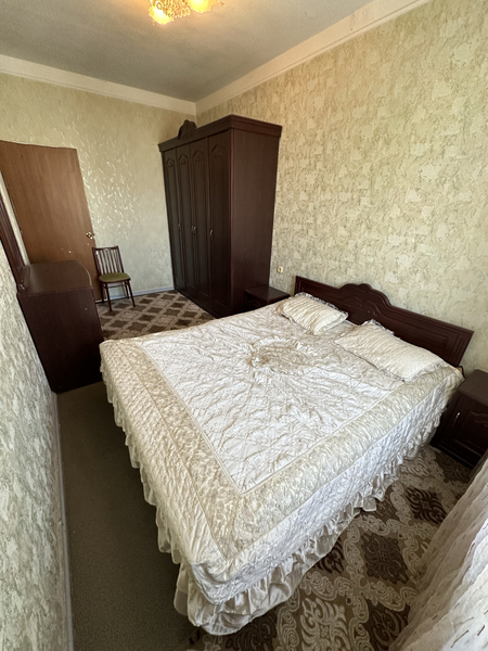 Мирзо-Улугбекский район, Паркентский базар, мебель и техника, 3 ком