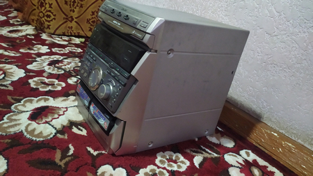 Sony sentir kattasi sotiladi