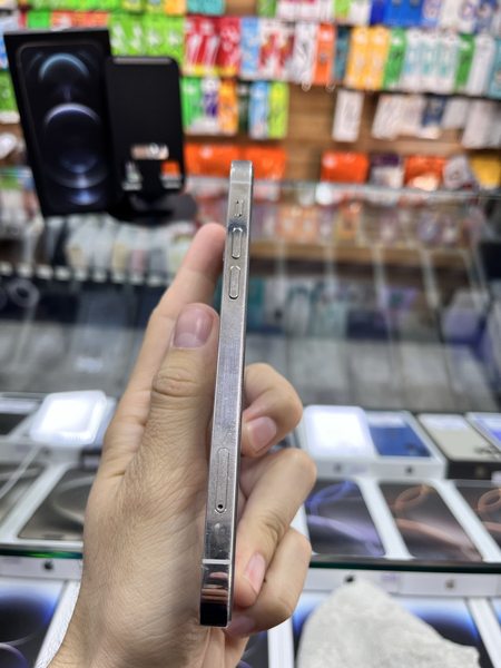 Iphone 12 Pro Silver Muddatli toʻlov va naqdga / Айфон 12 про рассрочк