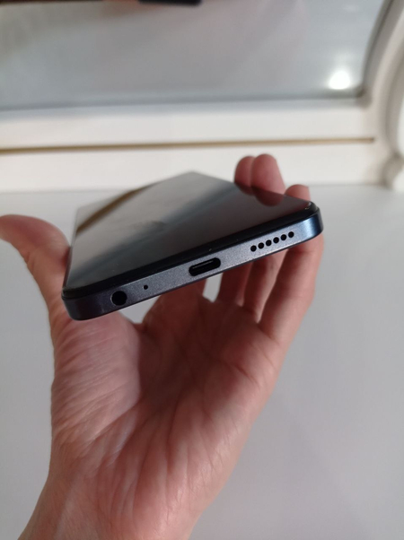 Infinix smart 8 в отличном состоянии