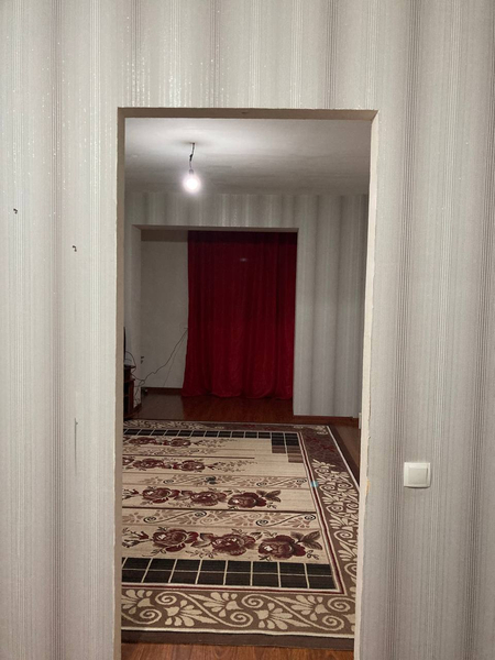 Сдаётся 1 квартира адрес город Чирчик ориентир гостиница Зером рядом