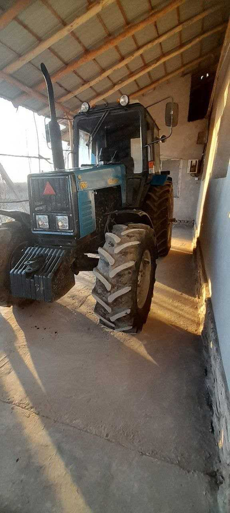 Mtz 1221.1 sotiladi 2014 yil