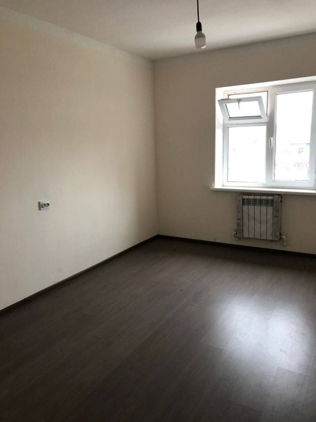 Сотилади. ЯнгиХаёт тум.  2/3/7.  71м²