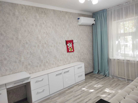 Срочно продаётся 2/1/4/57м2 МЕТРО МАКСИМ ГОРКИЙ