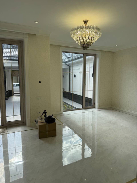 Продаеися Евро дом Ор-р: ТЦ Некст 350м2