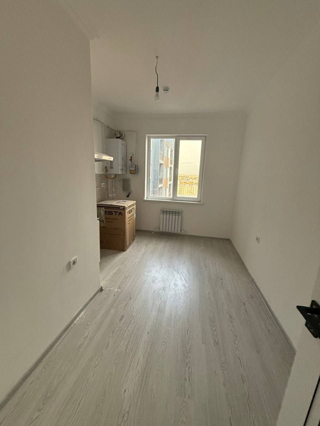 Срочно сотилади\\nЯнгхаёт тумани \\n16А 5 метро бекати\\n1/16/17  40м² \\nБирл