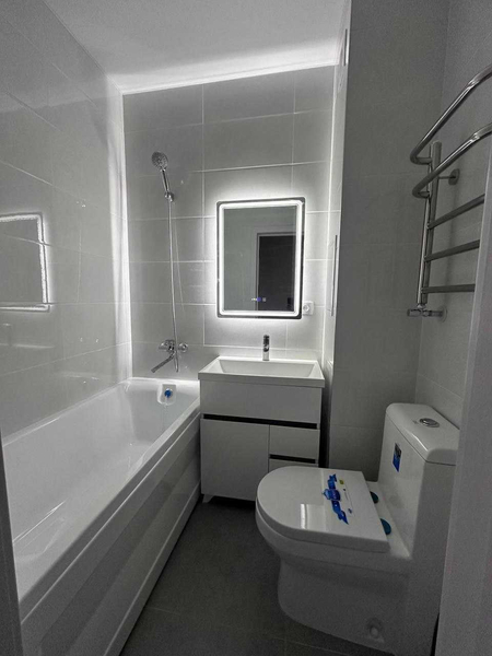 Продается Евро квартира феруза ЭКО базар 1в2/4/5 43м²