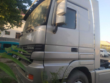Срочно сотилади. Mersedes Actros 2002 год