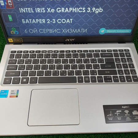 Acer i5 silver 8gb 512gb iris xe