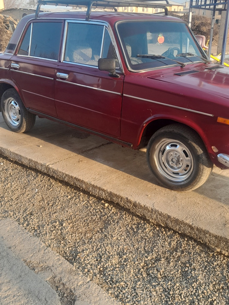 Vaz 2103 holati yaxshi  metan gazda