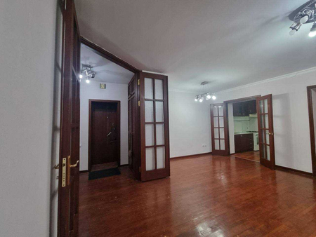 Дархан музей Т.Ханум 77-серия 3-комн 1/4 72 м² кирпич 2х6 парковка