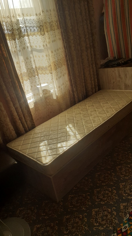 Продаётся односпальные кровать