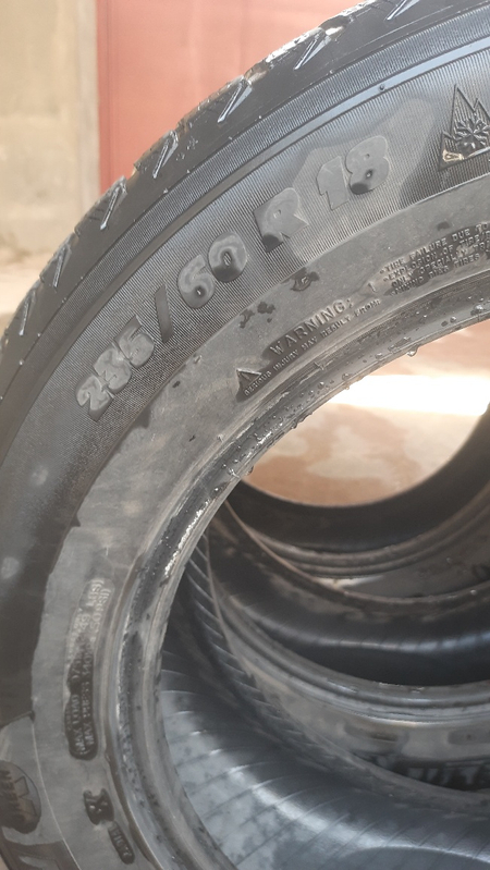 Шина Michelin 235/60 R18 Срочно сотилади