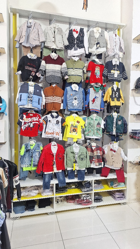 Продаётся мебель для магазина детской одежды