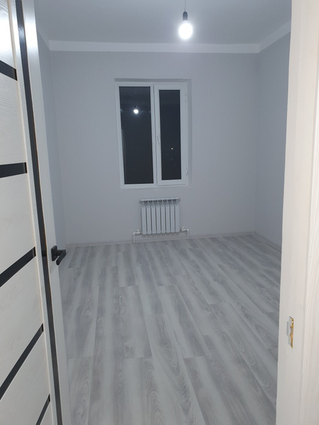 2 xonali uy ijaraga beriladi. Uy yangi qurilgan 8 etajli 7-etajda