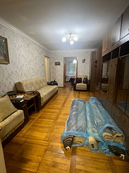 Сдаётся квартира Чиланзар 5 квартал 2/1/4 кирпич