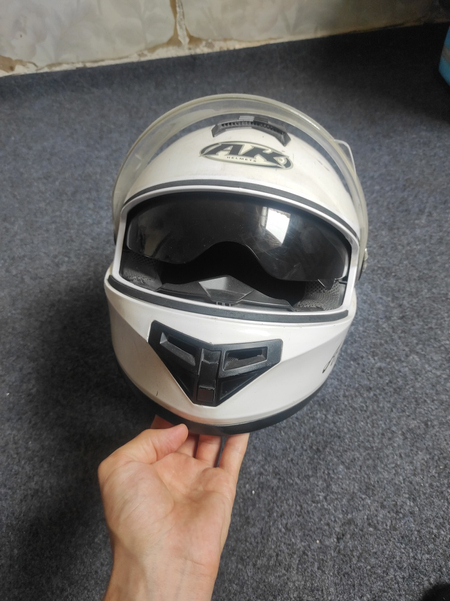 Moto shlem kaska
