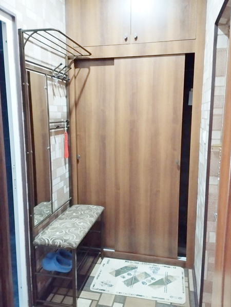 Срочно продам по линие метро  можно в ипотеку