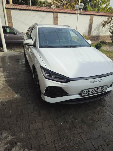 BYD E2 в идеальном состояние