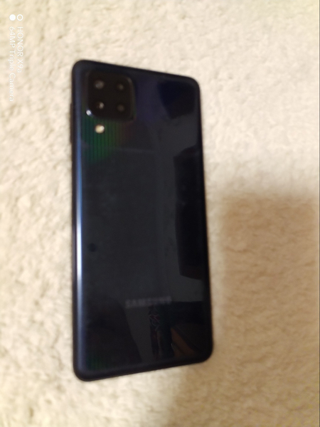 Samsung galaxy M32  4/64 GB IDEAL