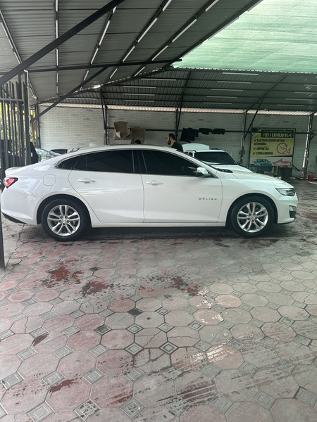 Srocno prodaetsya Malibu 2
