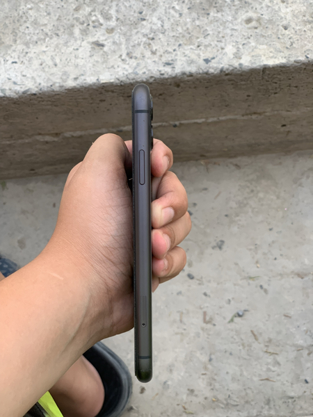 Iphone 11 64gb yangi emkost 100%