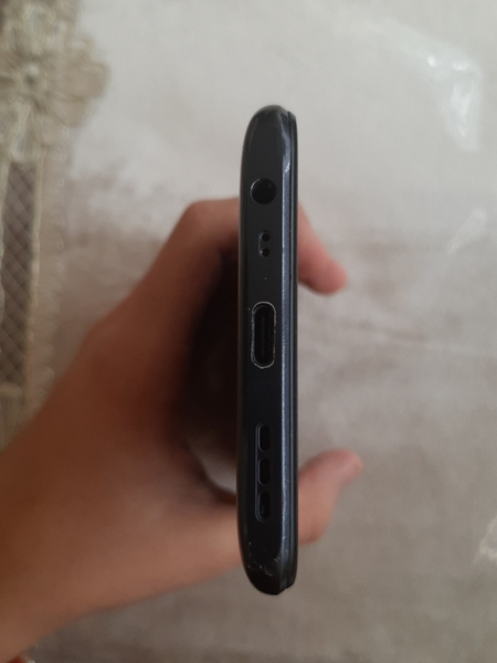 Б/у Redmi 9, 3/32 Гб, Carbon Grey, попал в циклическую перезагрузку