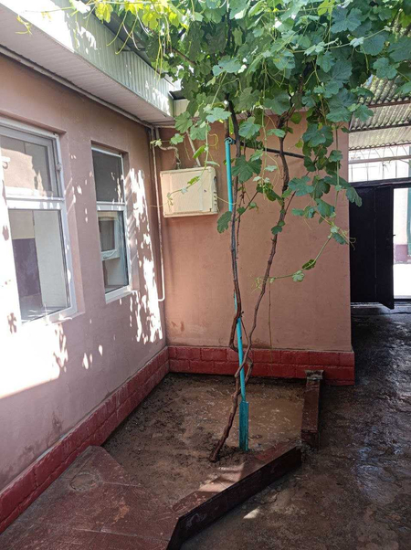 Яккасарой. Срочно Продается 3-х комнатный дом, 1.5 сотых в Ташкенте
