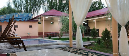 Oqtoshda ijaraga  dacha oila va ulfatlar uchun