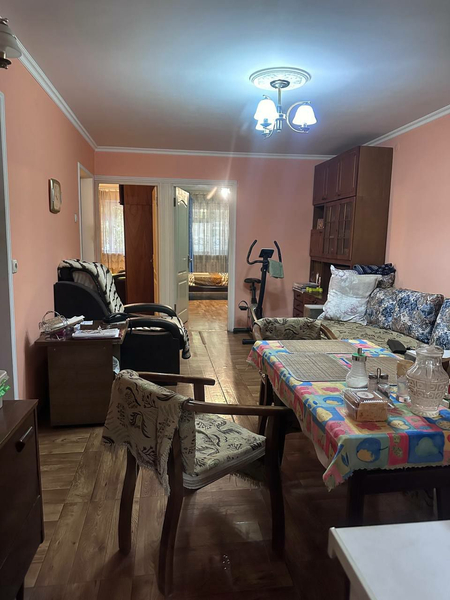 Чиланзар 2 квартал 3/1/4 кирпич ор.р аллея Гагарина