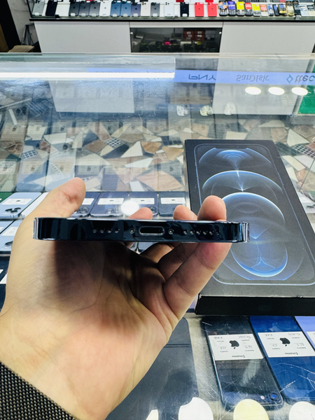 iPhone 12 Pro Max 128 gb blue ideal