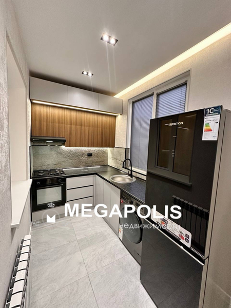 Продается ^ квартира 3/3/4 Ц-6 метро Минор